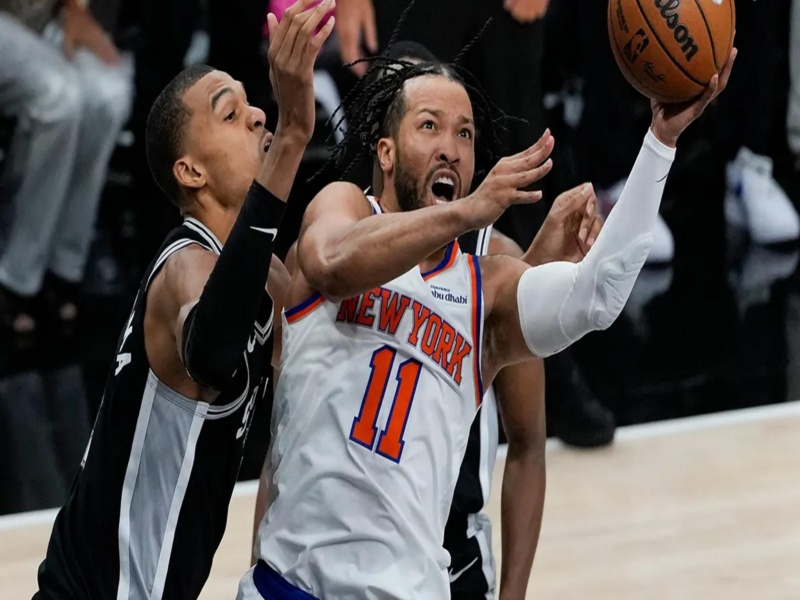 NBA Finals drama: Jalen Brunson explodes at referee Scott Foster after ...