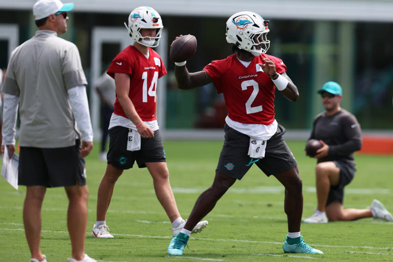 Miami Dolphins post-OTAs way-too-early forecast: Projecting the ...