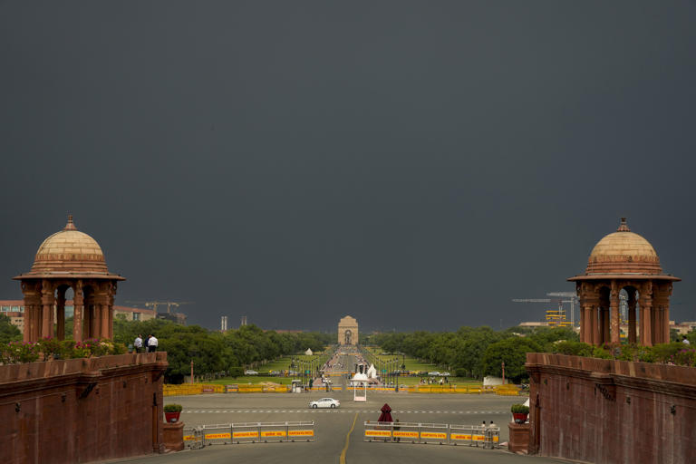 Rain with thunderstorm expected in Delhi on Sat, Sun