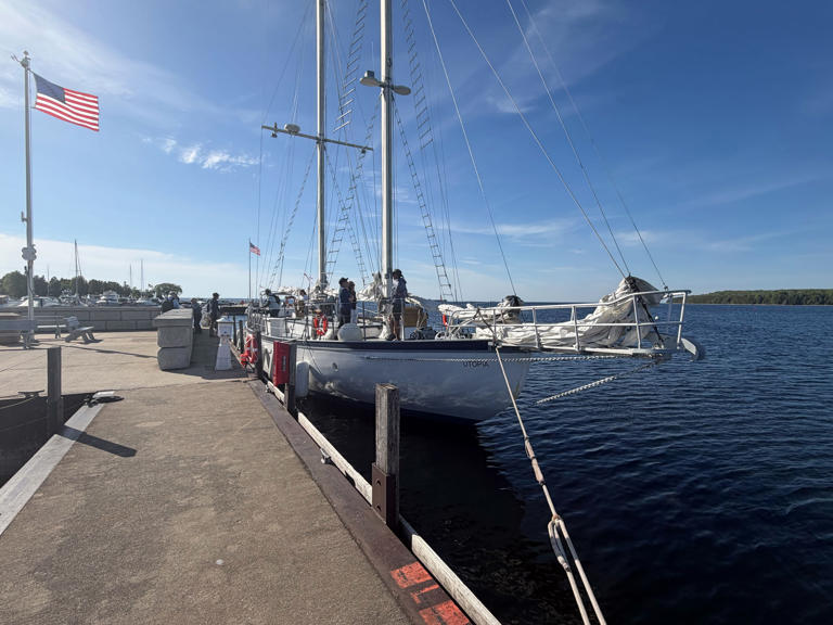 Historic tall ship Utopia draws crowds in Door County during veterans ...