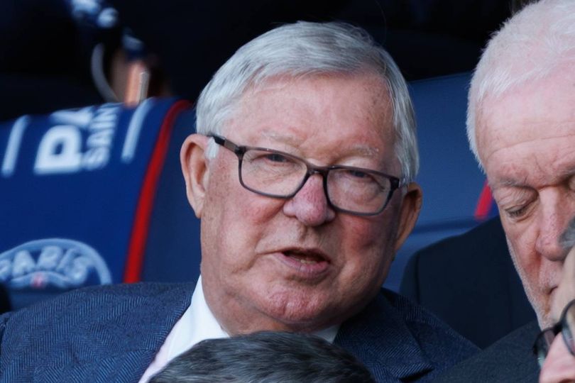 Sir Alex Ferguson makes his first public appearance since health scare ...