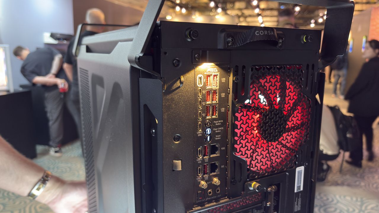 Corsair's new case has a light above the rear IO and that makes so much ...