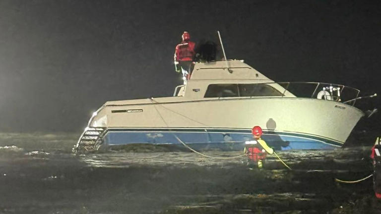Injured boater rescued after vessel runs aground on rocks in Wells