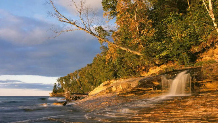 This hidden waterfall destination near America's Lake Superior is now ...