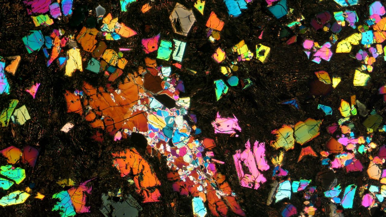 Meteorite found in Sahara desert may be 1st evidence of lost solar ...