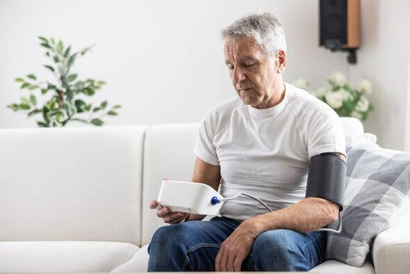 Blood pressure dementia risk warning to anyone with reading above key ...