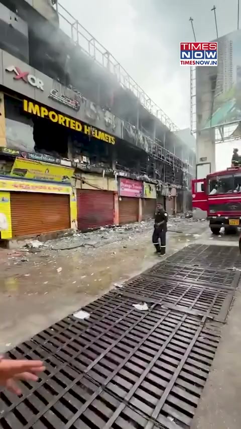 Hyderabad Fire breaks out at a clothing store in