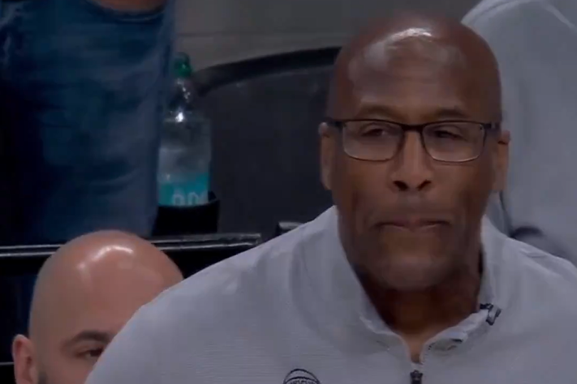 Spurs troll Knicks with meme music during NBA Finals intros