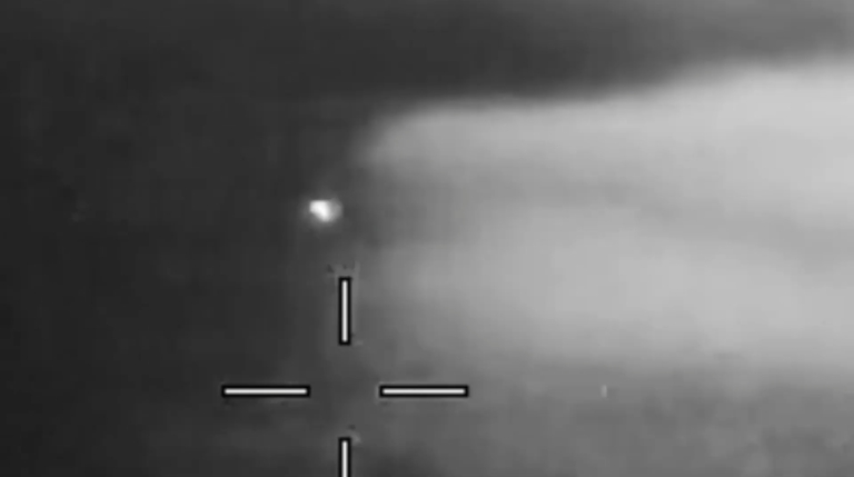 Ex-Pentagon UFO chief claims he saw 'alien bodies' and 'non-human craft ...