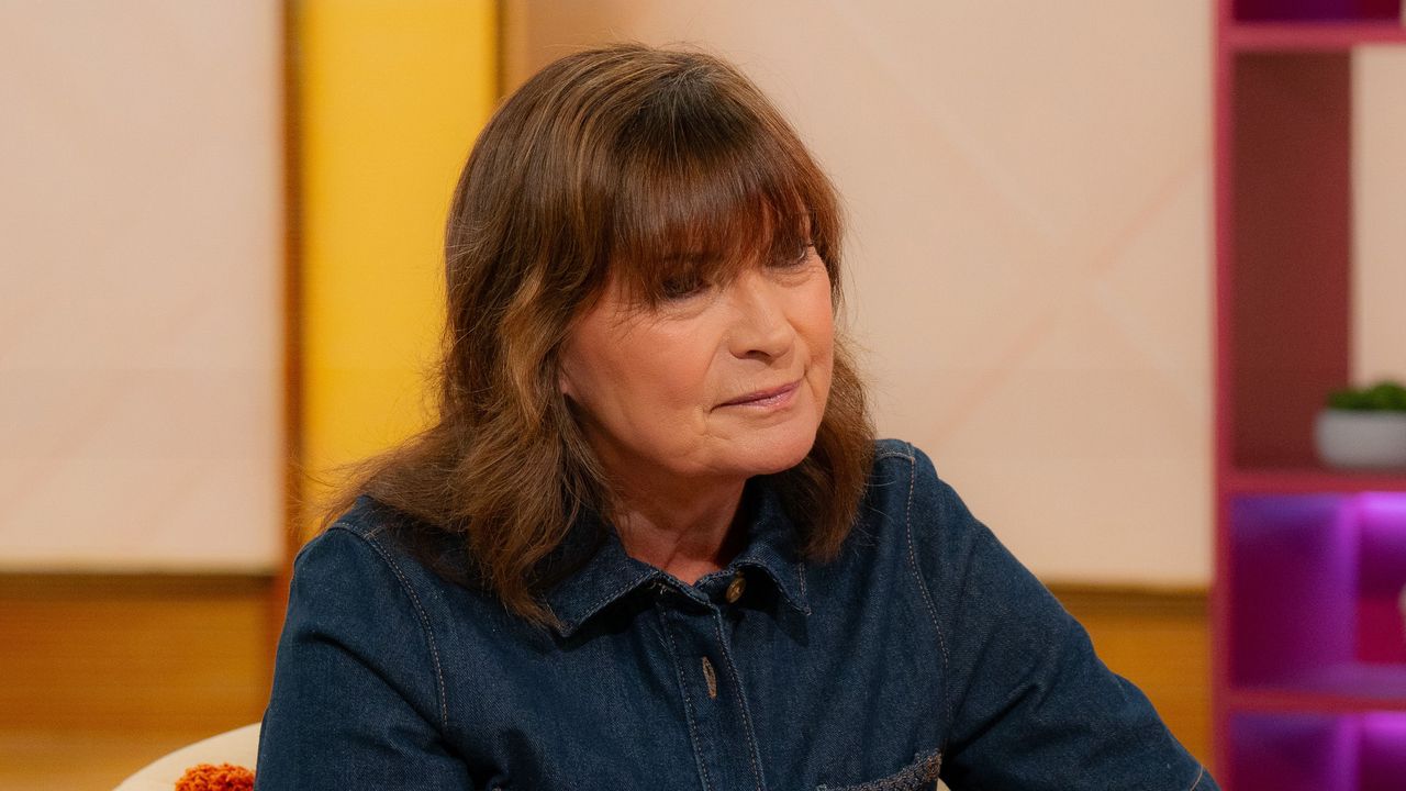 Forget jeans, when it comes to summer denim, Lorraine Kelly proves it's ...