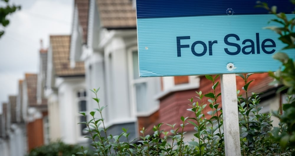 More sellers are pulling homes off the market across US as they get ...