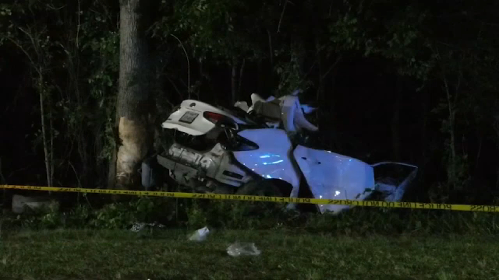 Mom driving 111 mph crashes car with 3 kids inside, 2 killed, one in ...