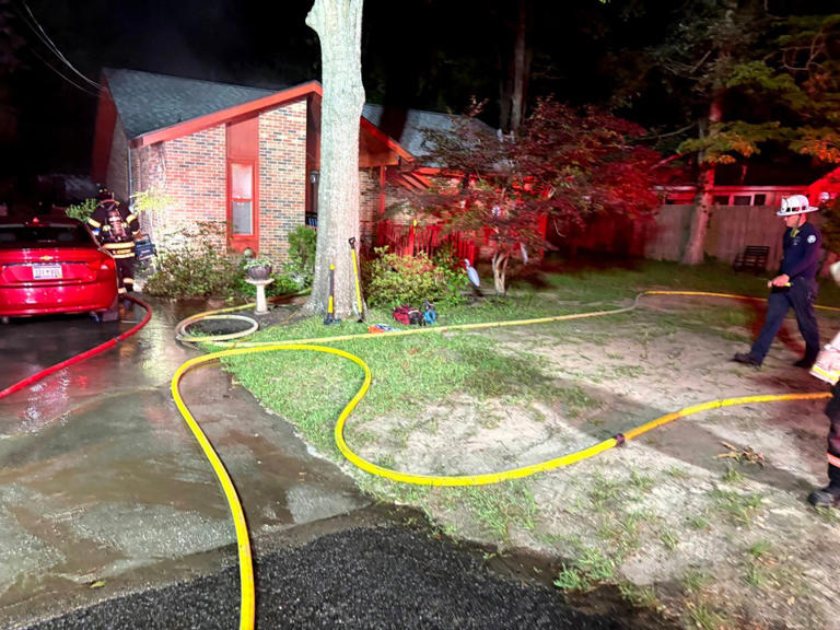 1 hospitalized in Surfside Beach house fire