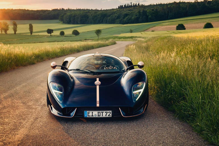 De Tomaso P72: dopo sette anni, prodotto il primo esclusivissimo esemplare