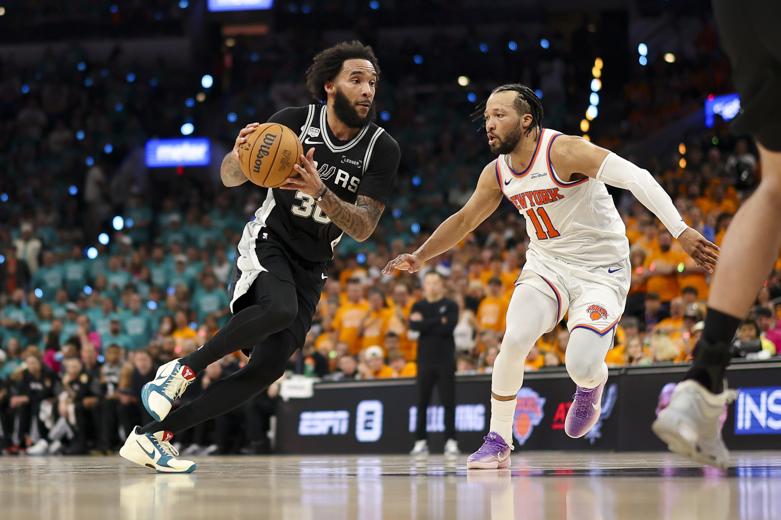 Julian Champagnie is latest sharpshooter unearthed by Spurs