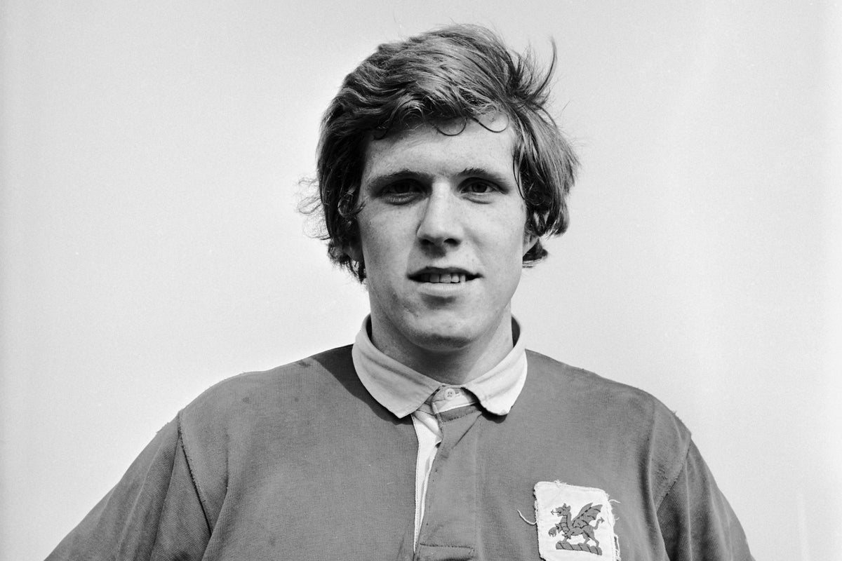 Ireland and Lions great Slattery dies aged 77