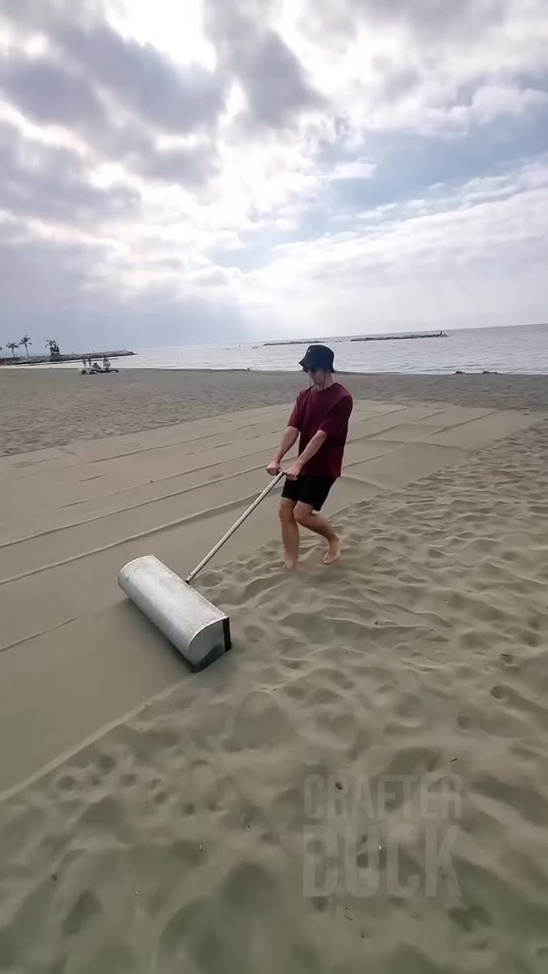 What happened after 30 days of sifting beach sand