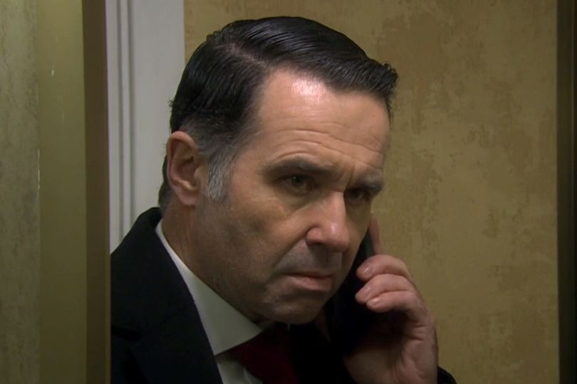 Emmerdale Graham star reveals sad reason for character's suit and tie combo