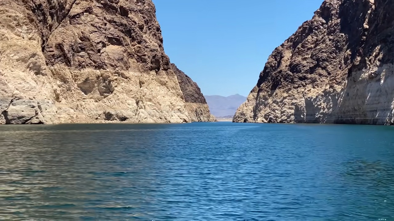He explored Lake Mead after bodies surfaced - “There’s a barrel over ...