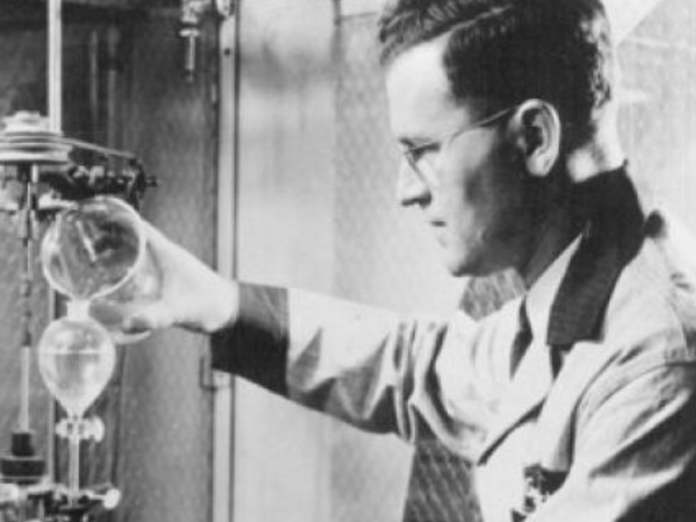 In 1926, a failed rubber-adhesive experiment created a strange material ...