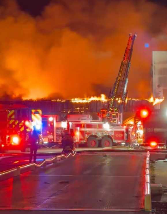 Roof collapses during fire at Upstate business, firefighters say
