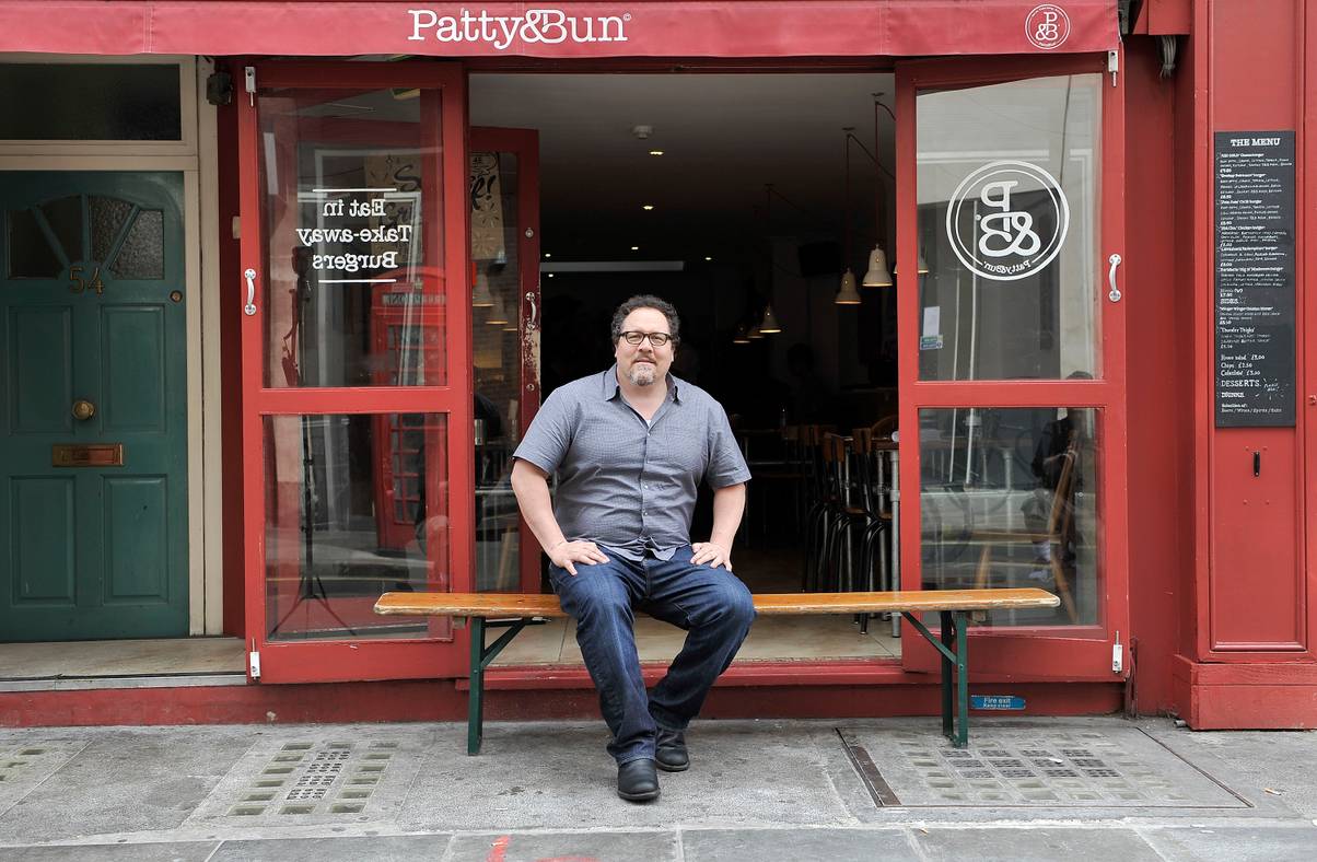 Popular UK burger chain left with just one restaurant following wave of ...