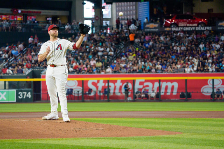 Diamondbacks dealt major injury blow with former Cy Young Award winner