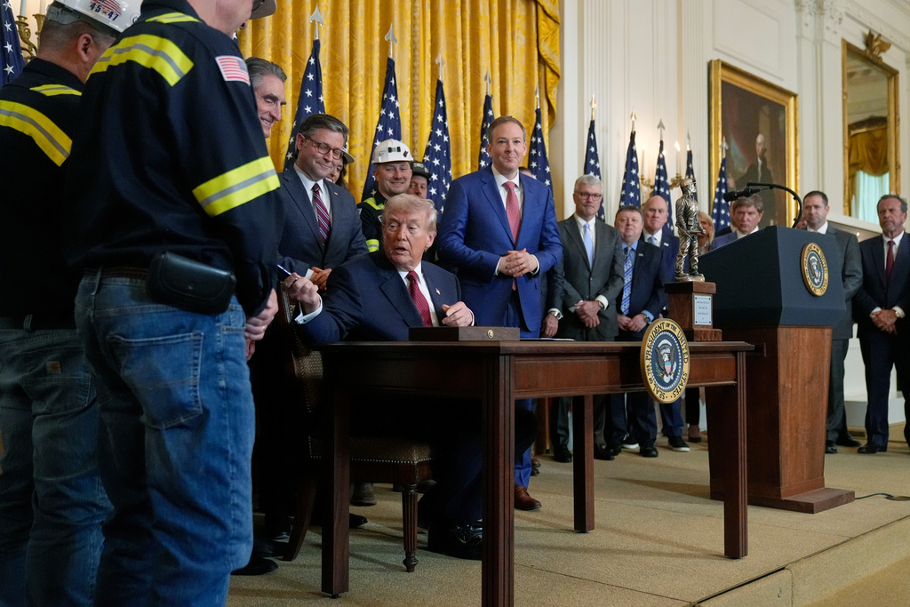 Trump to use wartime powers to spend $700 million to boost coal plants ...
