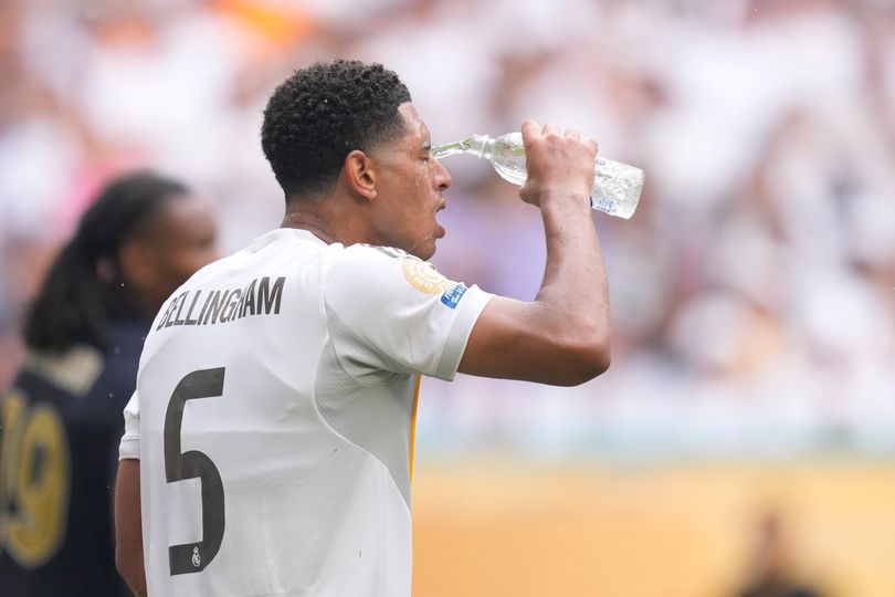 FIFA controversially changes fan water bottle policy at World Cup stadiums