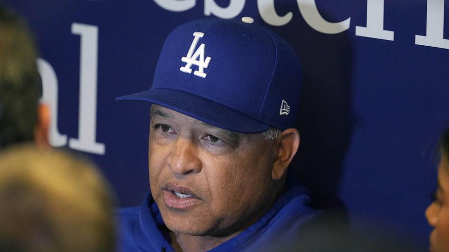 Dodgers' Dave Roberts has perfect response to MLB's salary cap idea