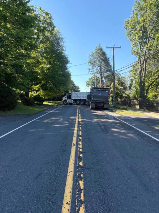 Crash closes portion of North Main Street in West Hartford