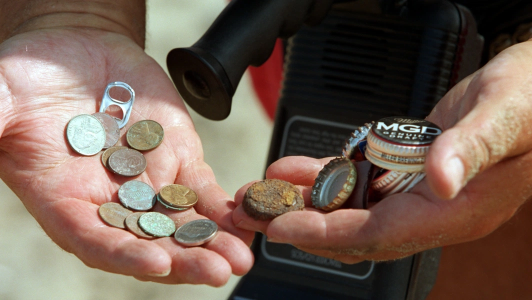 9 metal detectors for coins, relics, and jewelry