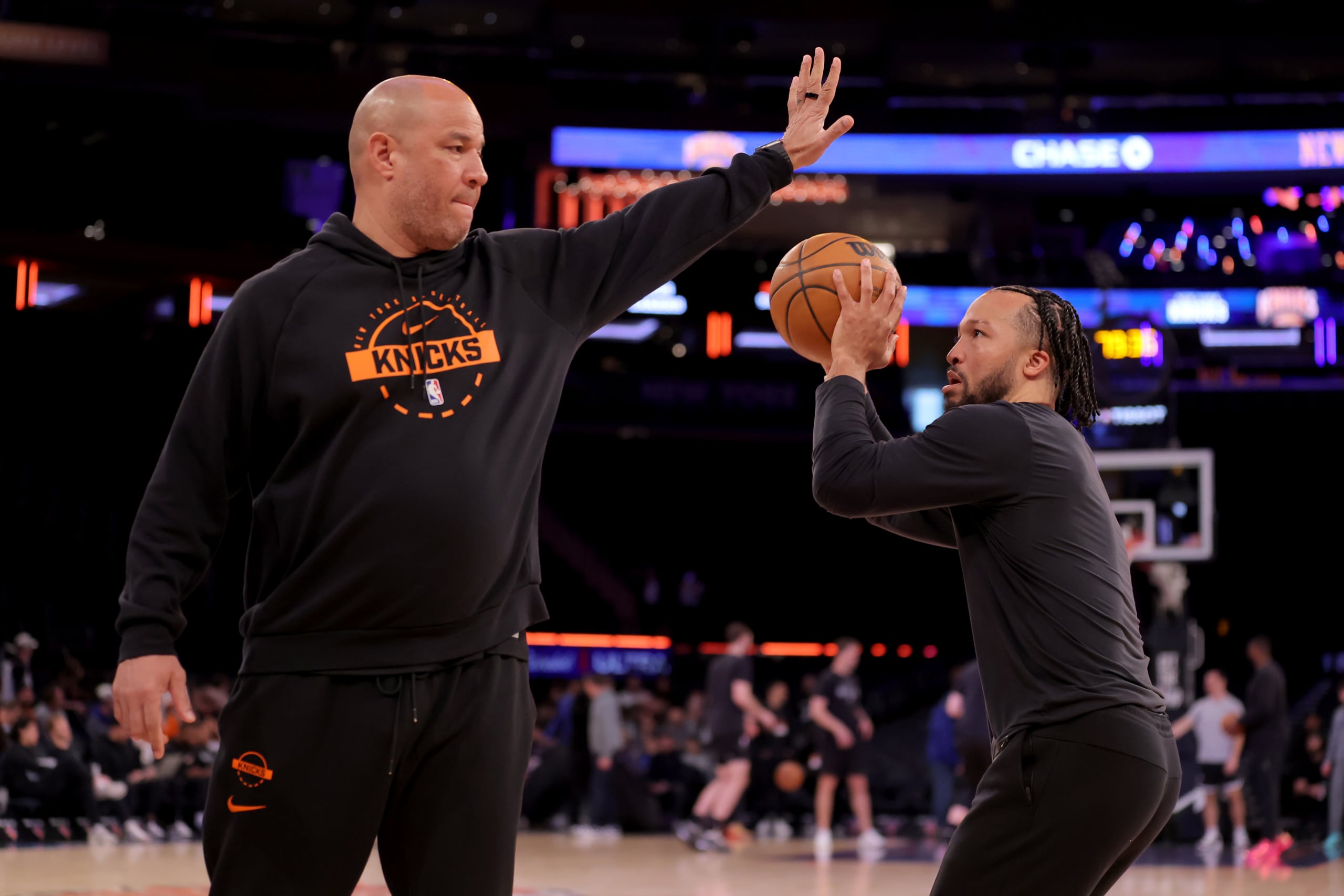 'Shut the hell up': Jalen Brunson's dad had hilarious Game 1 advice for ...