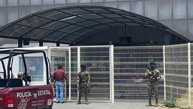 Presunto secuestrador escapa durante traslado a Casa de Justicia en Puebla