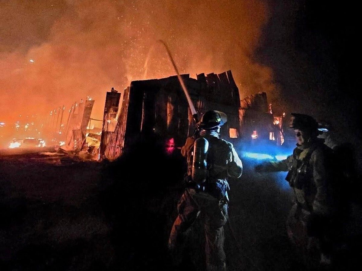 Several buildings collapse in overnight Metcalfe fire