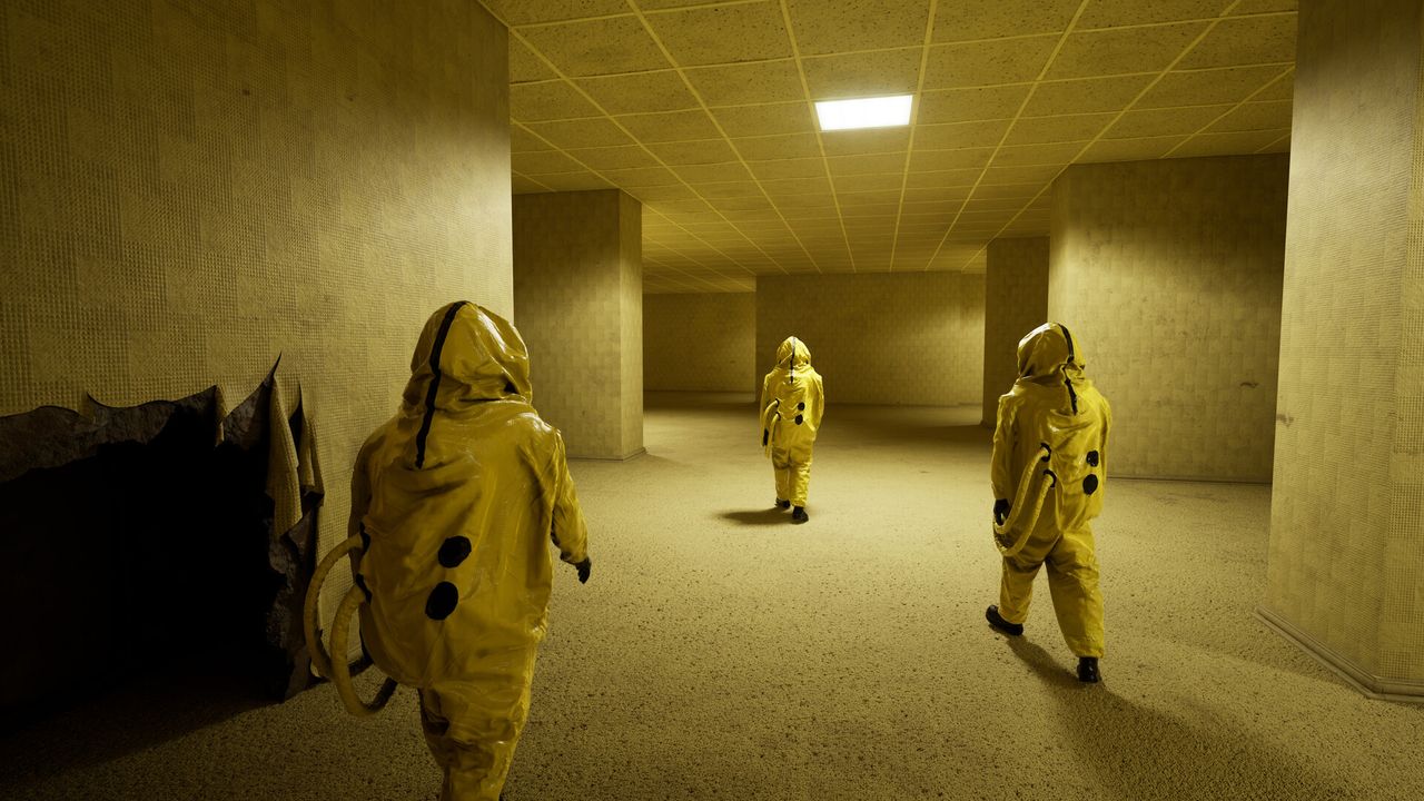 A24's Backrooms leads to a surge in players for two co-op horror games ...