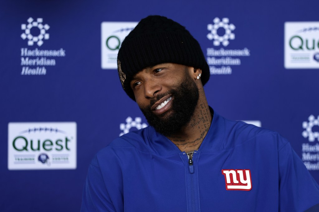 Cam Newton pouring cold water on Giants despite offseason frenzy ...