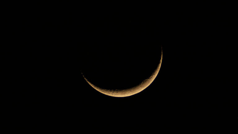 On June 17 the crescent moon will cover Venus in broad daylight ...