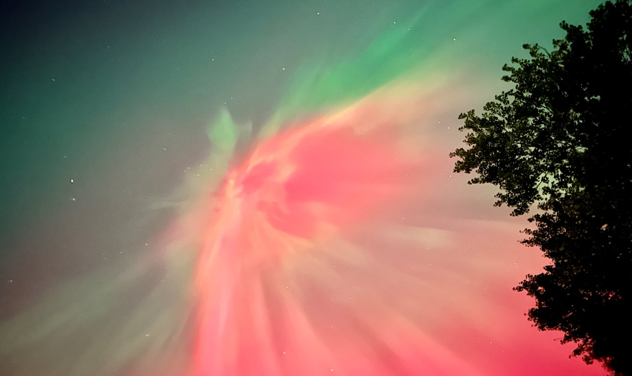 Strong display of the northern lights is possible across Canada tonight