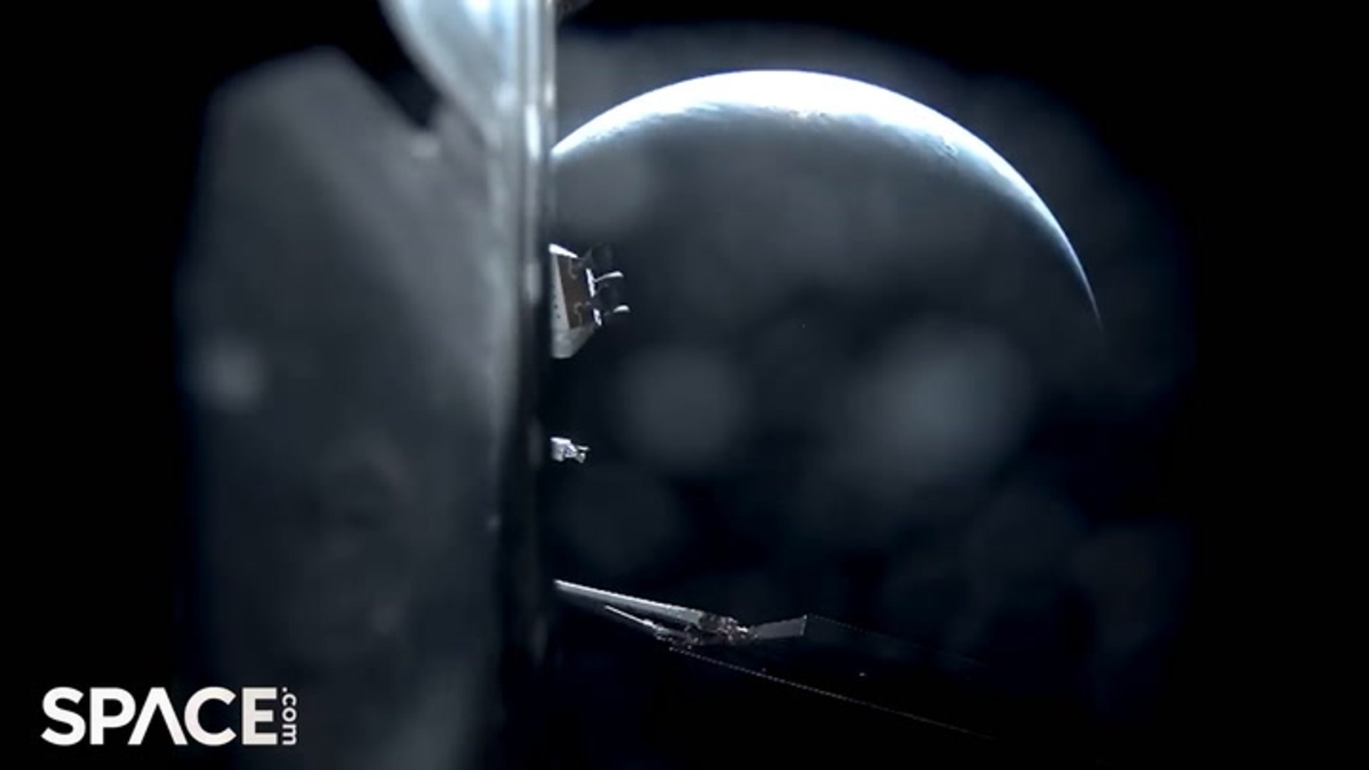 Timelapse of NASA's Artemis 1 spacecraft flying away from Earth