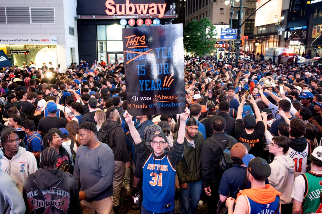 Knicks could generate $465 million for NYC at home games: 'lift all of ...