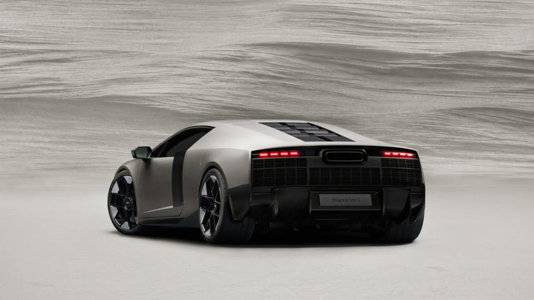 Audi CEO hints that new 987-horsepower V-8 supercar could also come as ...