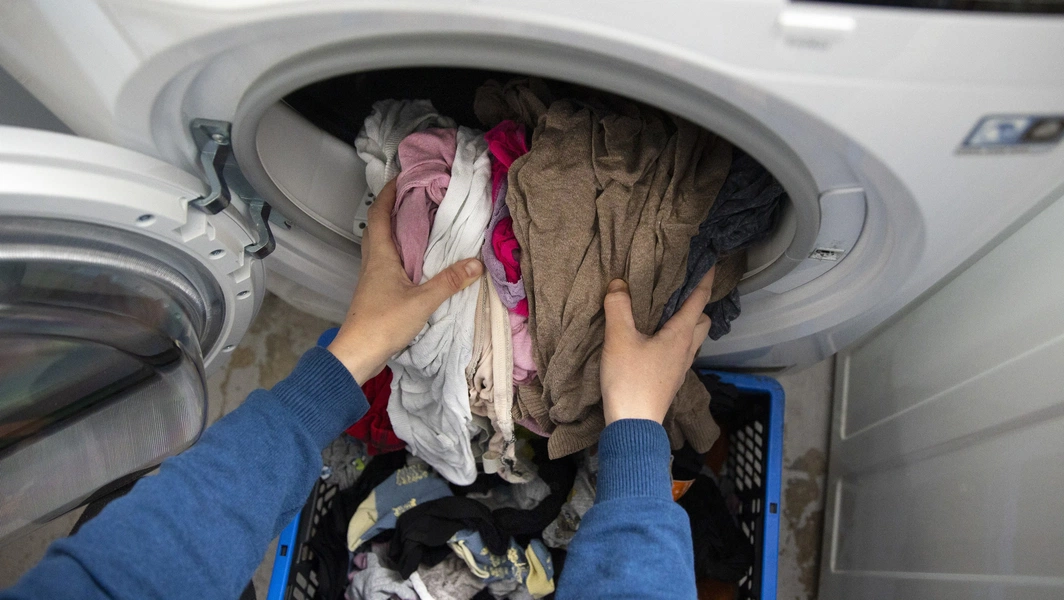 16 laundry habits that cut costs and save energy