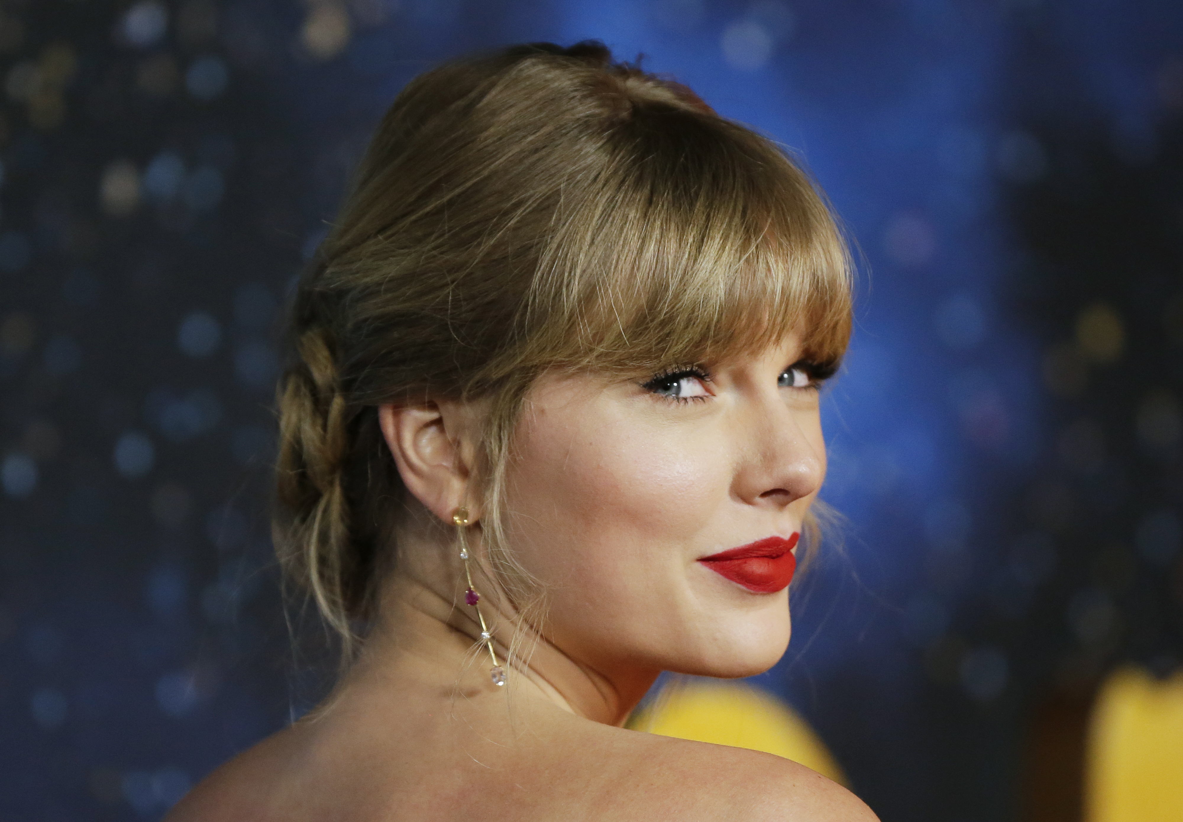 Taylor Swift's net worth is now $2 billion