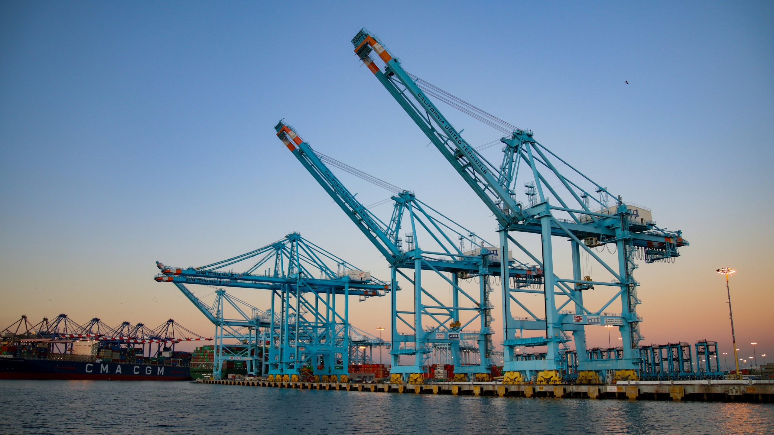 UCLA Anderson Forecast: Oil shock replaces tariffs as leading risk to ...
