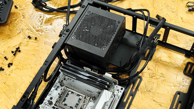 NZXT C850 SFX Gold PSU review