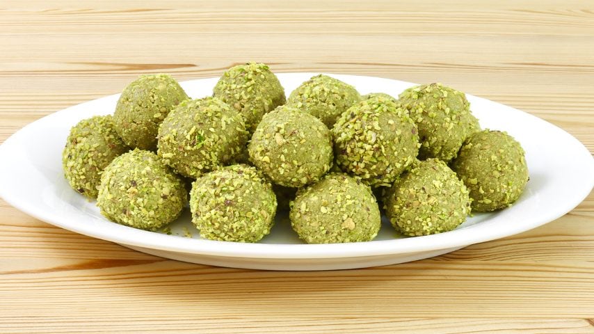 Tartufini al pistacchio: semplici e veloci, uno tira l’altro!