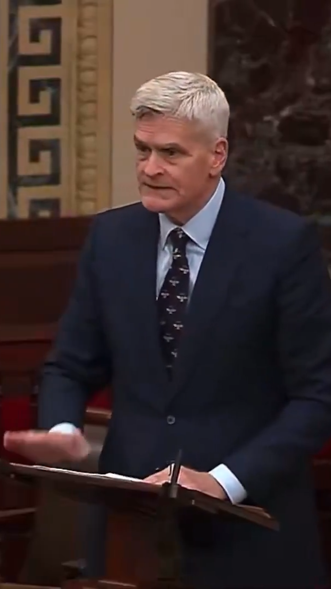 Senator pressures Trump on healthcare