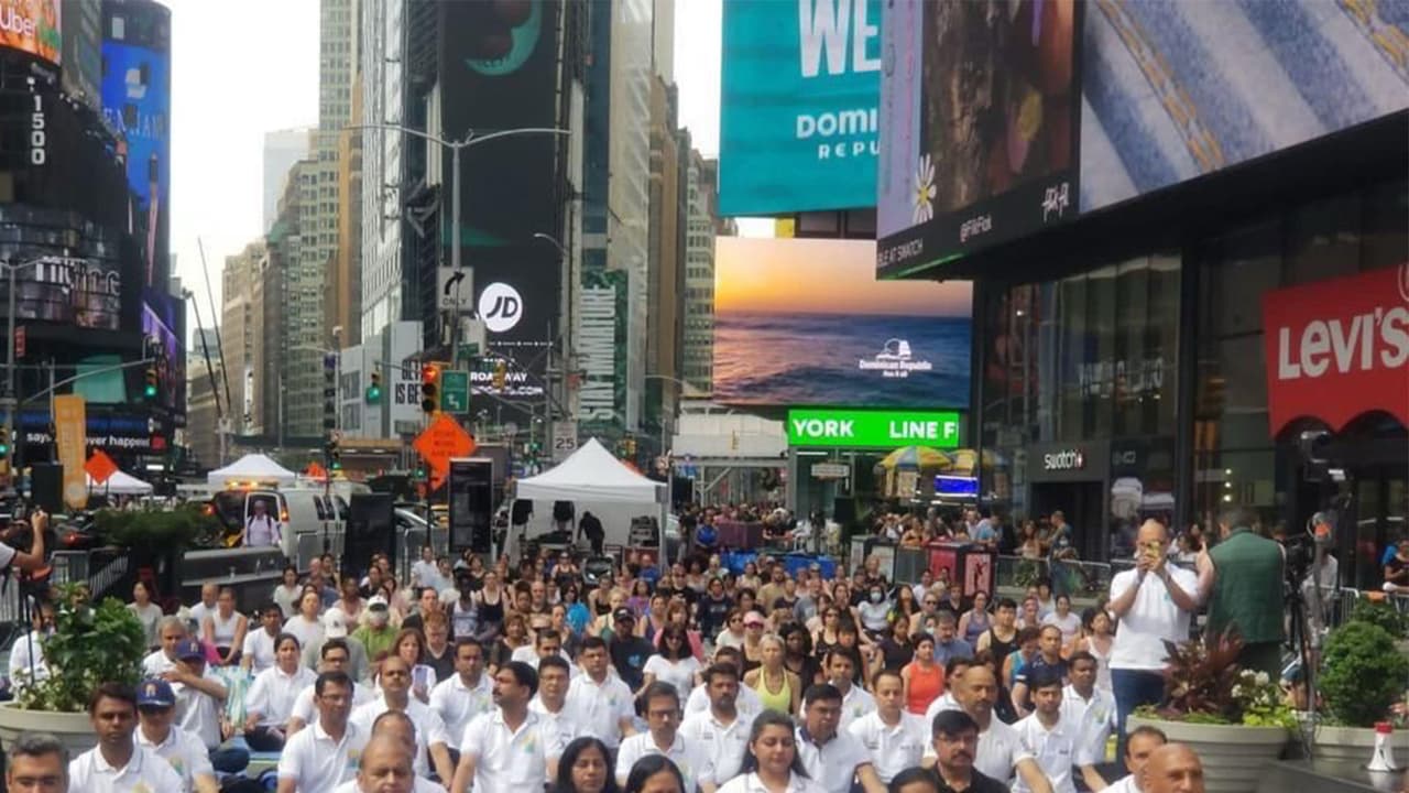 PM Modi's yoga guru HR Nagendra to lead Yoga Day at Times Square