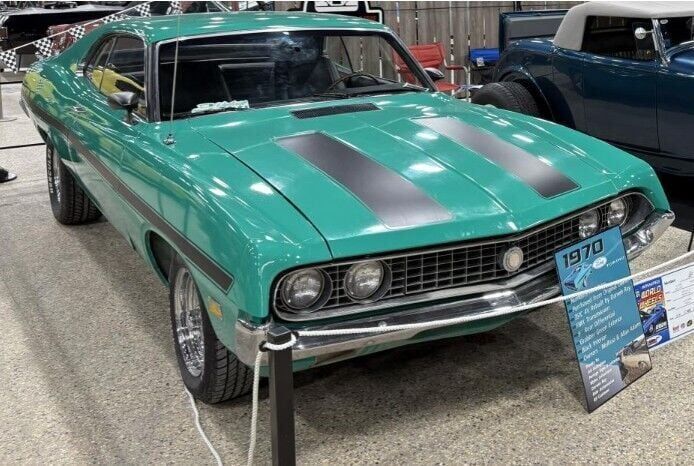 Vintage Cruisers Car Club creates new charitable endowment